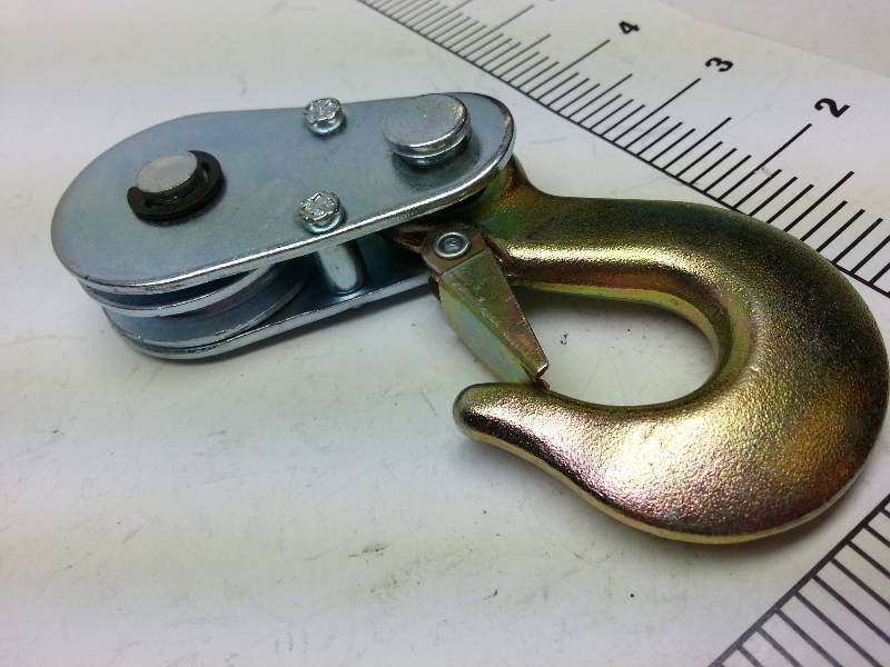 Cable or rope Hoist or cherry picker J hook with spring loaded safety ...