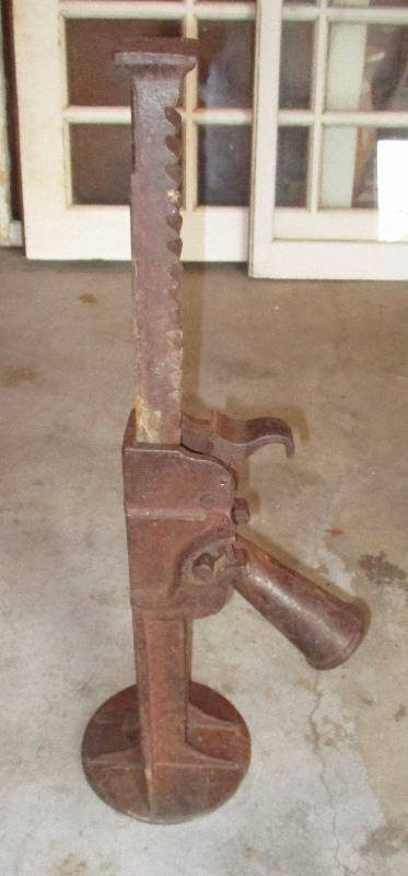 Antique House Jack | Platte Purchase Properties Inc. Auction | Equip-Bid