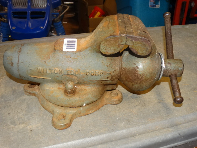 Wilton Bullet Vise No. 4 Machinist Swivel Base 1941 1945 P. W. Sales. Haysville pickup. Lots of tools Hustler Mower generator toolboxes Wilton bullet vise horse saddle trophies and decor kegorater fis...