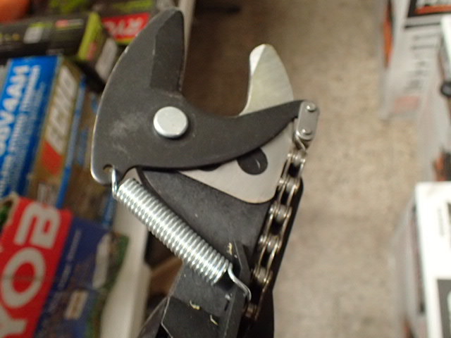 Fiskars Power-Stroke Tree Trimmer | Huge Name Brand Hardware and Tool ...