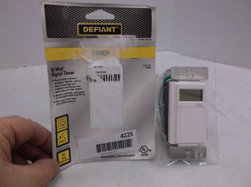 Defiant 15 Amp 7-Day In-Wall CFL-LED Compatible Digital Timer | Outdoor ...