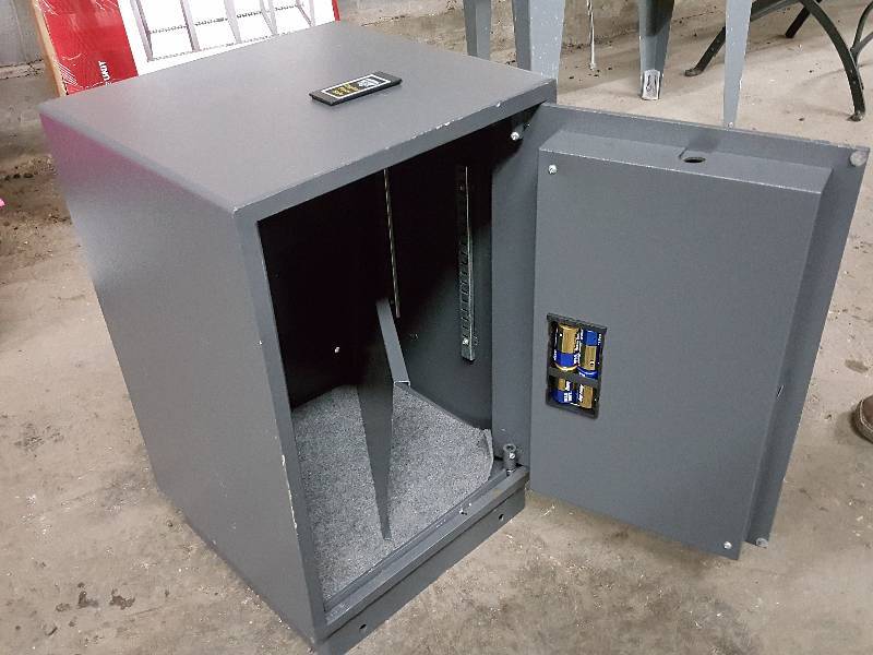 Bunker Hill Safe with battery powered digital key pad lock and unlock ...