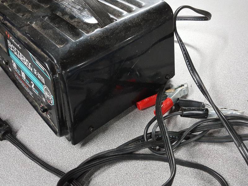 Functional Schumacher SE 5212A 50 AMP start 12 volt battery charger in ...