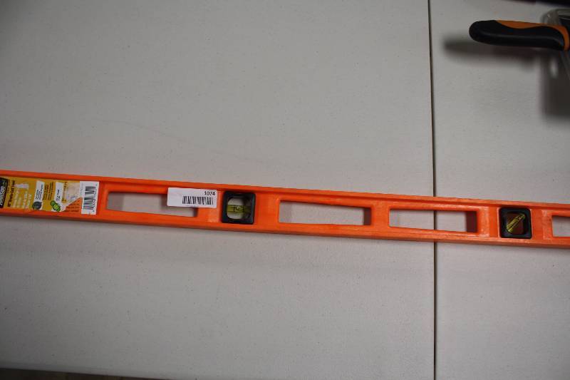 4 FOOT LEVEL | MARCUS HOUSE SOLUTIONS THURSDAY AUCTION - HOME,TOOLS ...