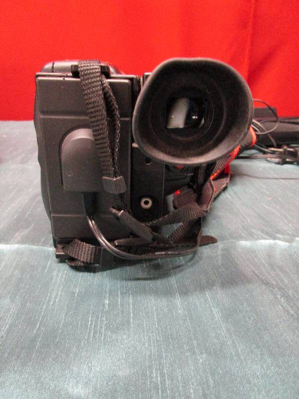 Old school JVC camcorder | Goin to the Reserves at The Bunker Auction ...