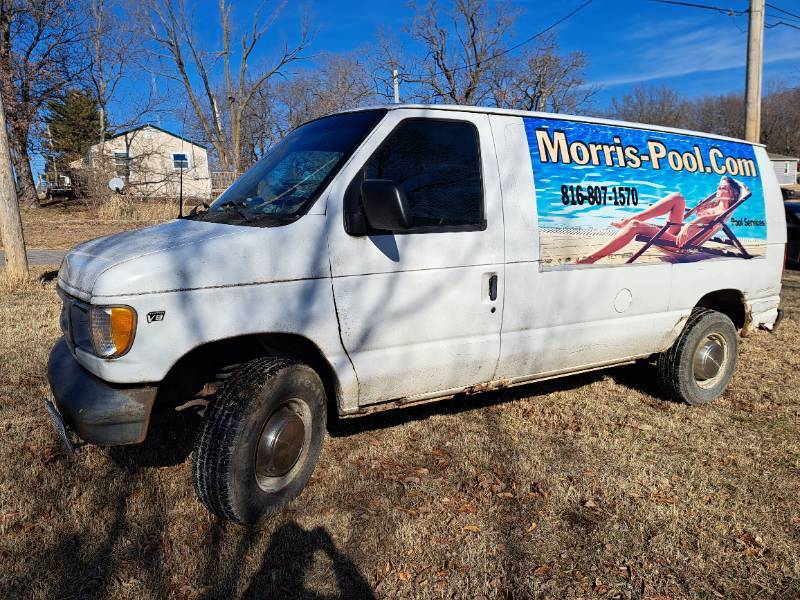 Kansas City, MO Estate Auction ♥ 2000 Econoline Van E250 ♥ Chevrolet ...