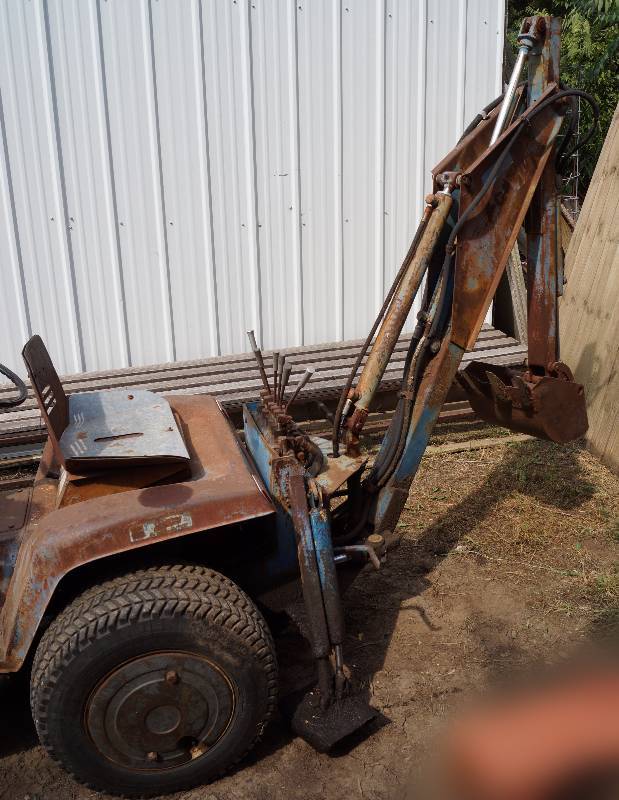 Lawn Tractor - FORD LGT 165 - SEE VIDEO!!! - w/ front loading bucket ...