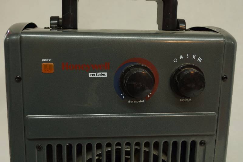 Space Heater - WORKS! Honeywell - Pro-Series - Adjustable Thermostat ...