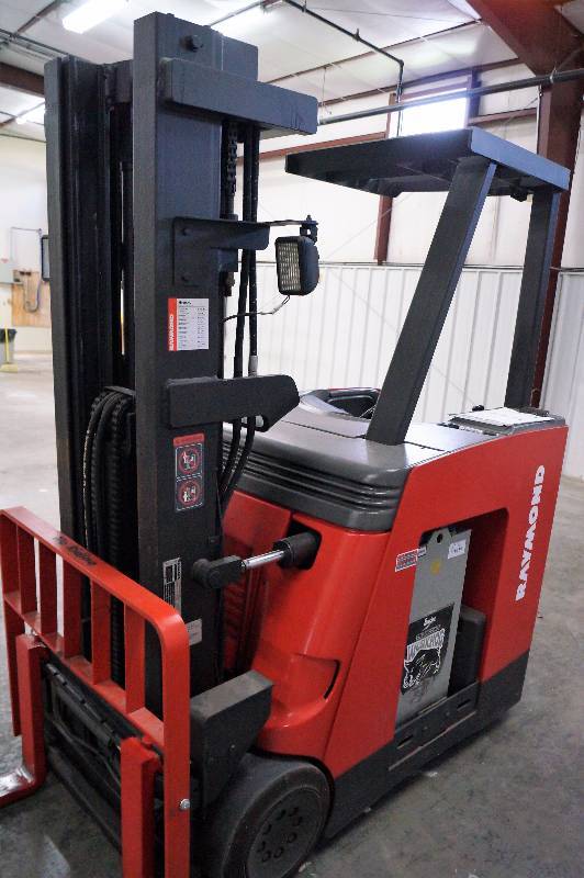 Raymond R40-C40TT Stand Up Rider Electric Lift | LMC Truck is offering ...