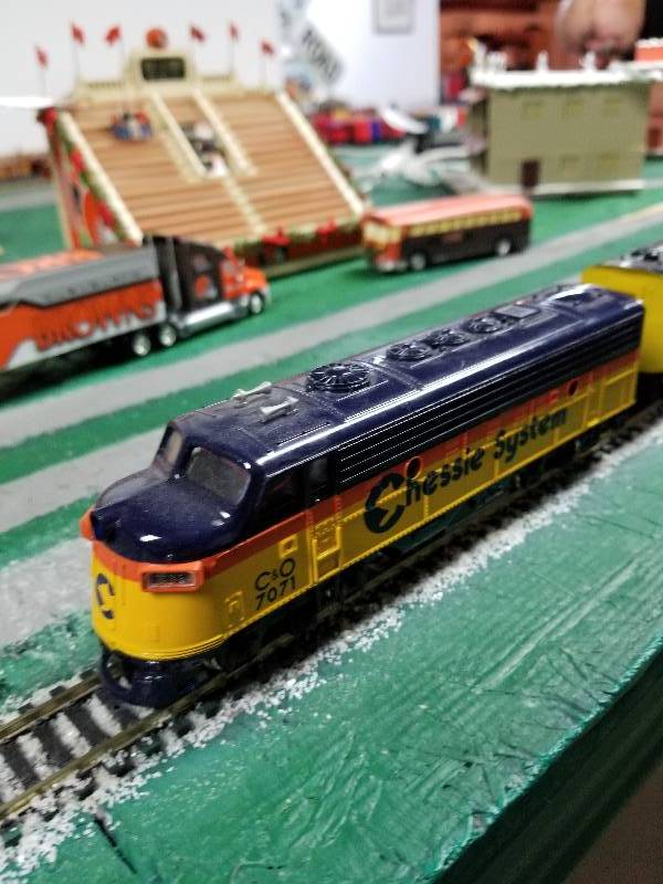 HO Scale Chessie System Train Engine Fully Functioning See Video ...