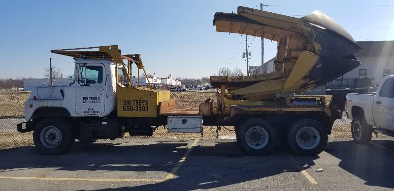 1998 Mack 600 with Big John 90-B Tree Spade | Equip-Bid