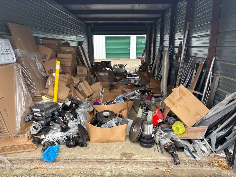 Full Storage Unit Contents 12ft x 30ft unit in Oak Grove, MO - Reseller ...