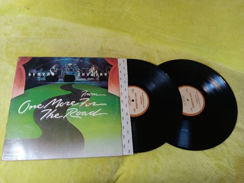 October Rocking LP Consignment Sale including a Bow flex ,Garage Tools ...