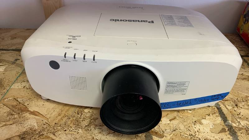 ***KC Deals*** Knives, computer monitor, silver certificates, PDU power ...