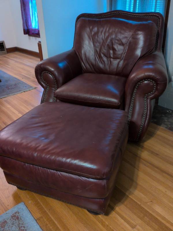 Everyday Auctions College Hill Estate Auction | Havertys | Broyhill ...