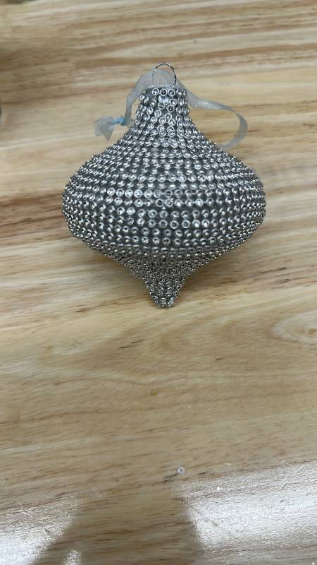 CHRISTMAS ORNAMENTS GALORE JL AUCTIONS TOPEKA KANSAS | Equip-Bid