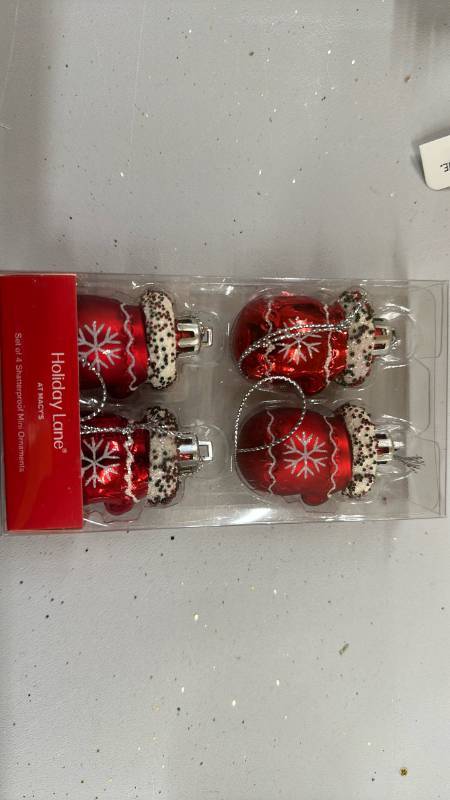 CHRISTMAS ORNAMENTS GALORE JL AUCTIONS TOPEKA KANSAS | Equip-Bid