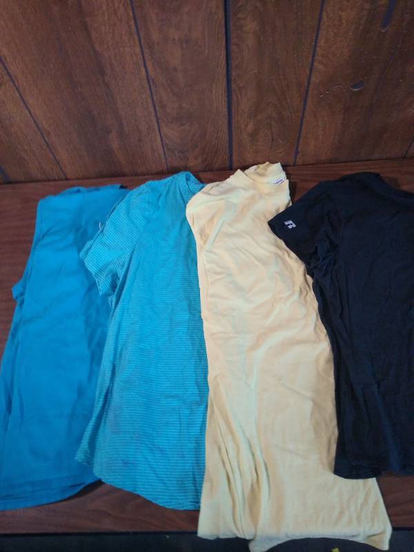 Everyday Auction Warehouse Men & Woman Clothes Estate Auction | Shirts ...