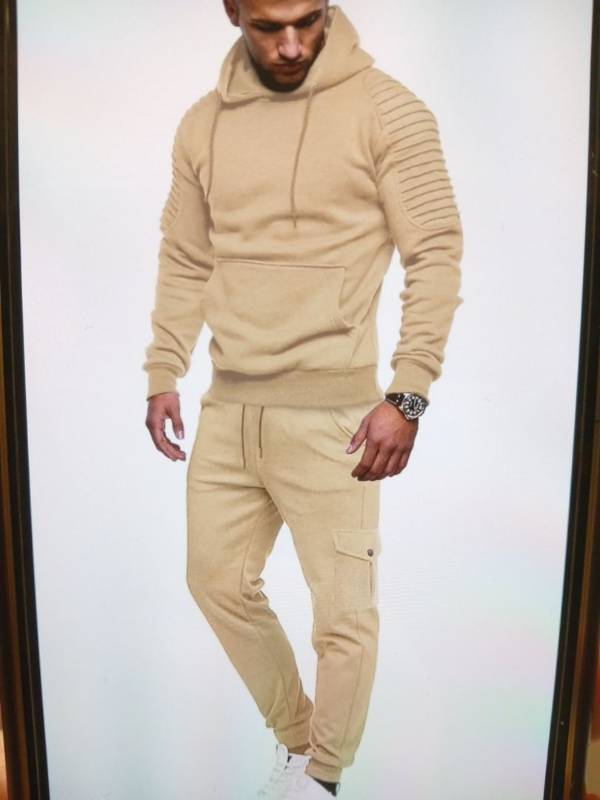 Bargain Bids KC****$20 Flat Rate Shipping****Clothes, Clothes and MORE ...