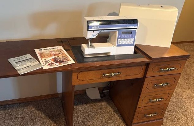 L&L Estate Sales Online Auction featuring Husqvarna Viking 400 sewing ...