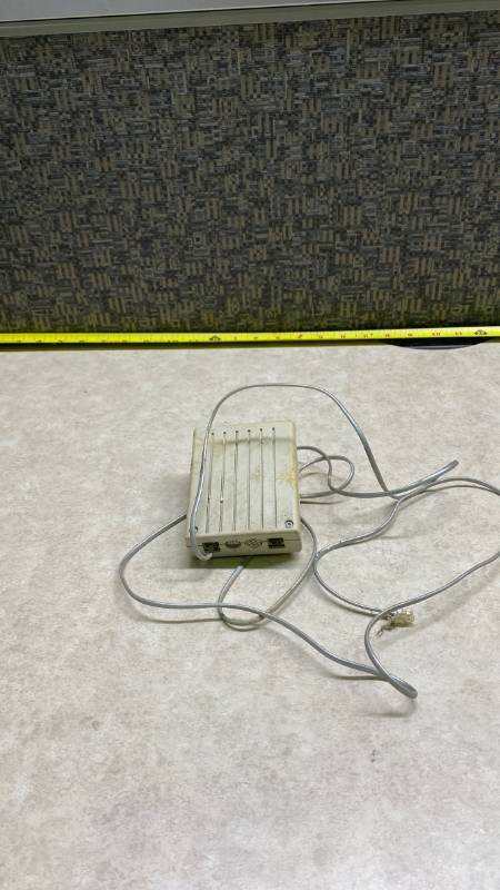 Wichita, KS - Estate Sale - Huge Amount Of Old Apple Desktop Computer ...