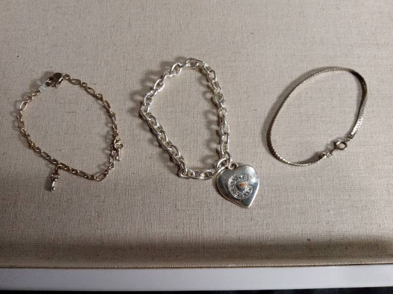 New Years Eve Olathe Pickup~ Christmas Decorations, Slot Machine ...