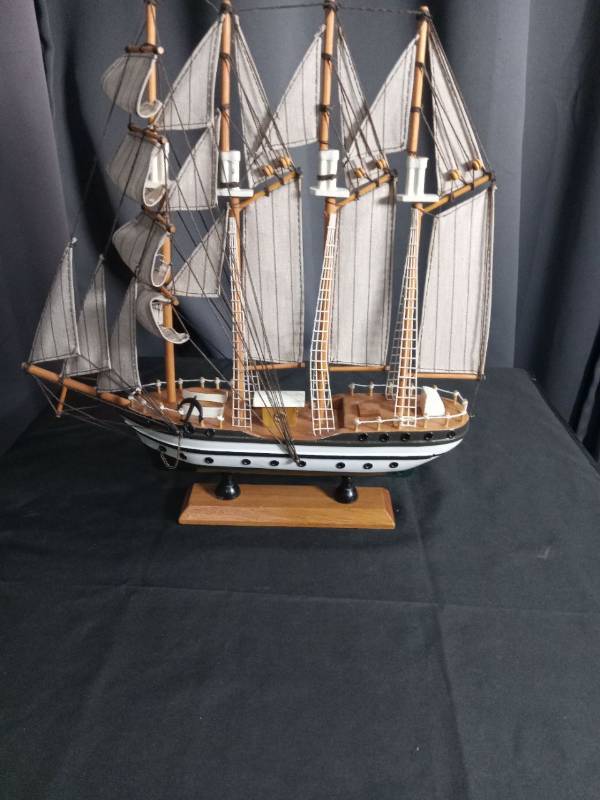 Olathe Pick-up~ Vintage Perfume Bottles, Lace, Antique Notions, and ...