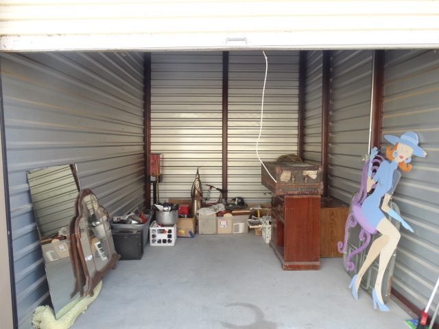 AAA Storage Abandoned Storage Locker Auction- 6 units! | Equip-Bid