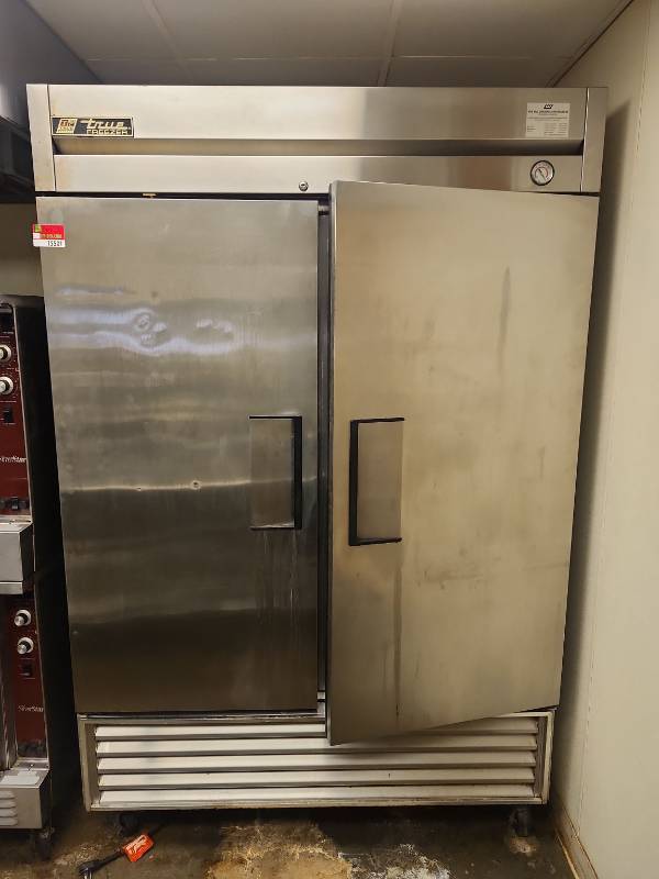 Kansas City, MO 64105 True T-49F Commercial Freezer, Silver Star ...