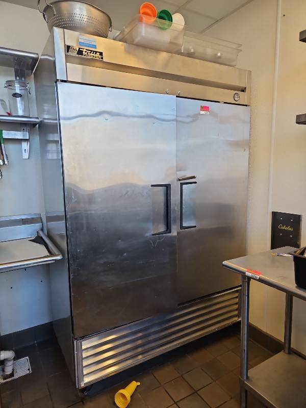 Kansas City, MO 64105 Restaurant Liquidation W/ Kolpak Commercial Walk ...