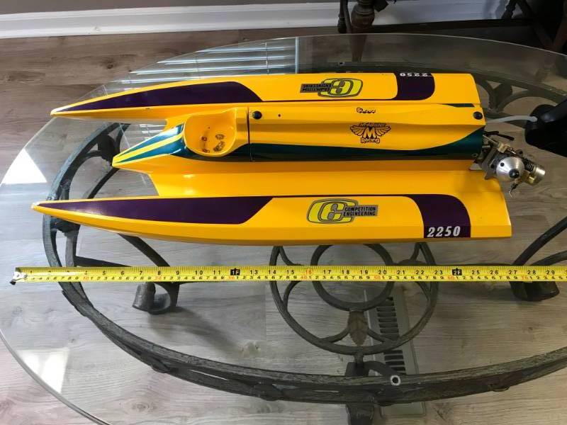 LARGE RC BOAT WITH NITRO K&B 3.5 EXPENSIVE OUTBOARD MARINE ENGINE ...