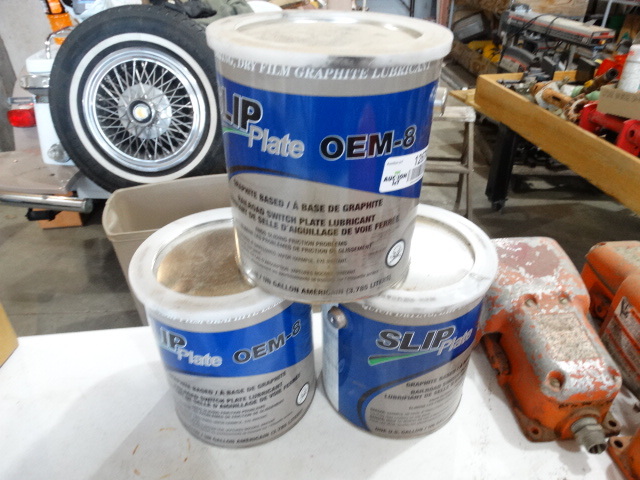 3 gallons slip plate OEM-8 graphite railroad switch plate lube ...