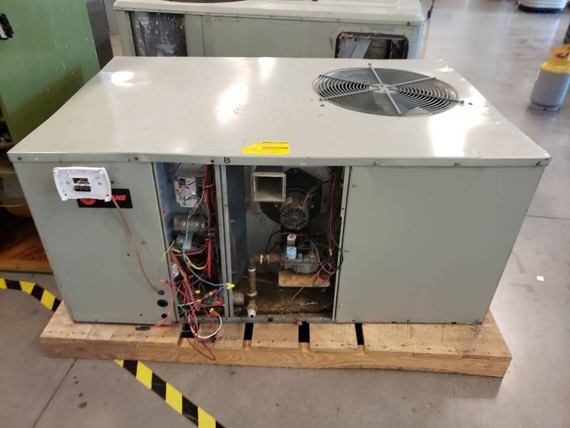 Trane Rtu with gas heat | Mechanical Vatterott College ♦Forklift♦MAC ...