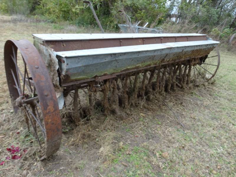 Old metal wheel farm implement- Pull behind seeder/planter | Auction ...